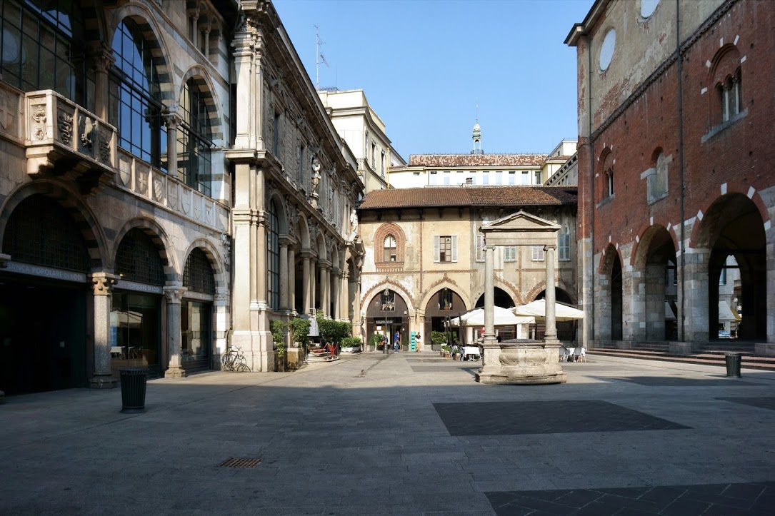 Piazza Mercanti - Turismo.org